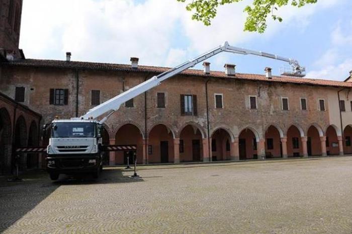 Multitel MJ 420 Specs (2012 - 2017) | Truck Mounted Telescopic Boom ...