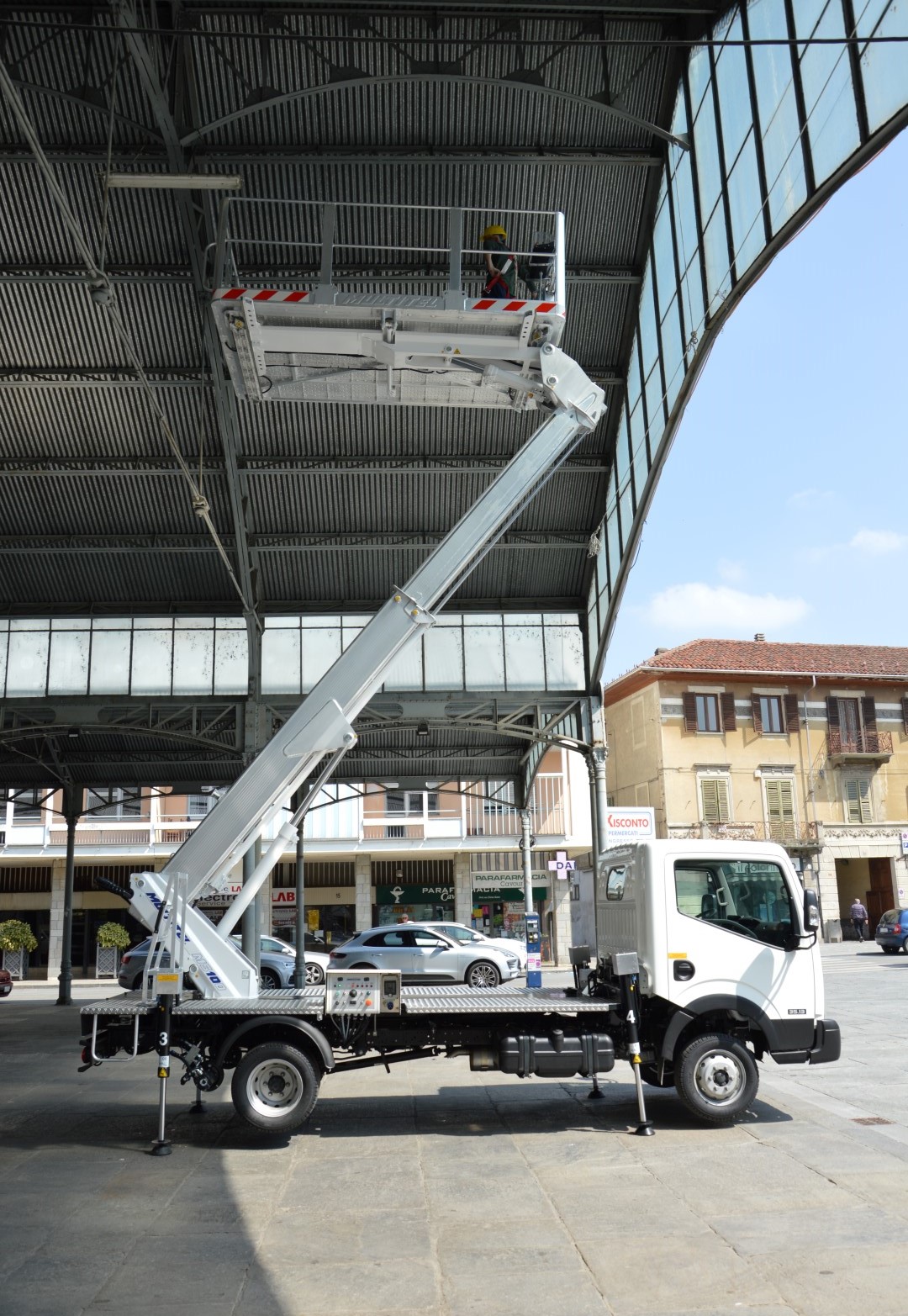 Multitel MS 100 Specs & Dimensions (2017 - 2025) | Truck Mounted ...