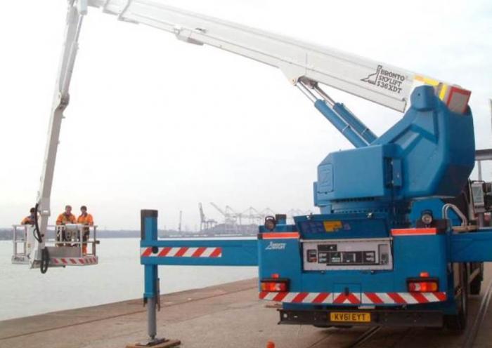 Bronto Skylift S 36 XDT Specs & Dimensions (2009 - 2017) | Truck ...