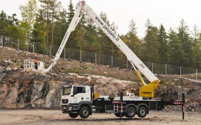 Bronto Skylift S 56 XR Specs & Dimensions (2013 - 2022) | Truck Mounted ...