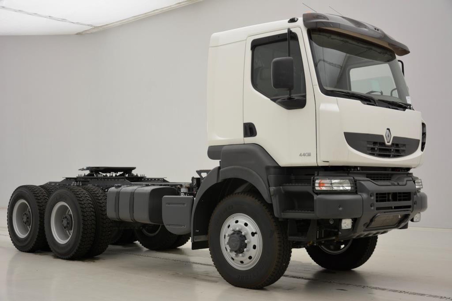 Renault K T6X6 HEAVY 11L E6 (2022 - 2025) Truck Specs & Dimensions ...