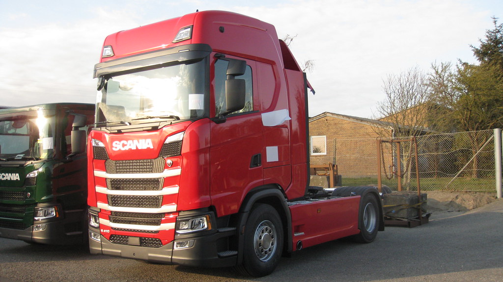 Scania S 410 A6x2NA (2019 - 2025) Truck Specs & Dimensions | LECTURA Specs