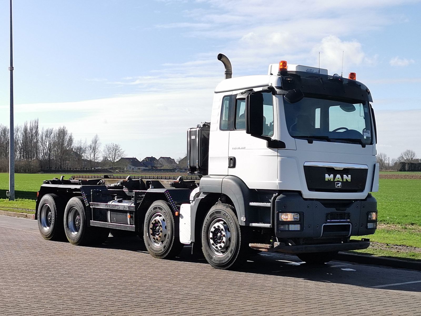 MAN TGS 41.360 (2016 - 2022) Truck Specs & Dimensions | LECTURA Specs