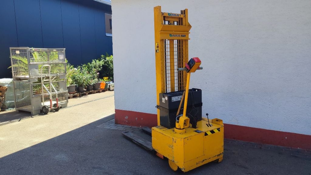 Baka EGV 89-3000 walkie stacker specs & dimensions (2006 - 2015 ...