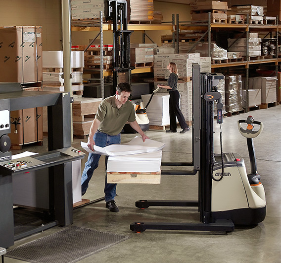 Crown SX 3000N-1.35 TL walkie stacker specs & dimensions (2012 - 2022 ...