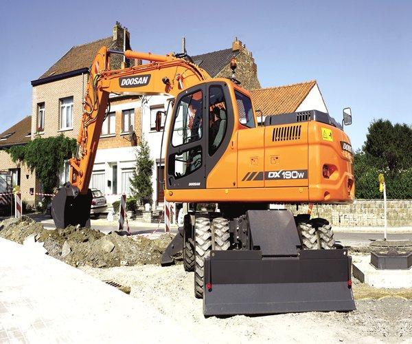 Doosan DX190W-3 excavator specs & dimensions (2013 - 2019) | Diggers ...