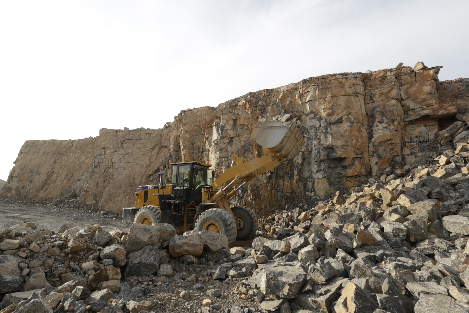 SEM 656D Wheel Loader Specs & Dimensions (2020 - 2025) | LECTURA Specs