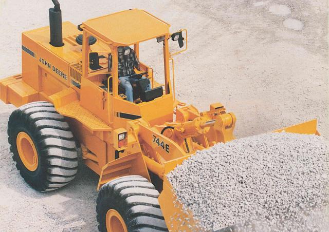 John Deere Construction 744 E Wheel Loader Specs & Dimensions (1990 ...