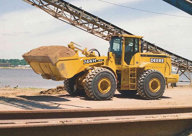 John Deere Construction 744 H MH Wheel Loader Specs & Dimensions (1996 ...