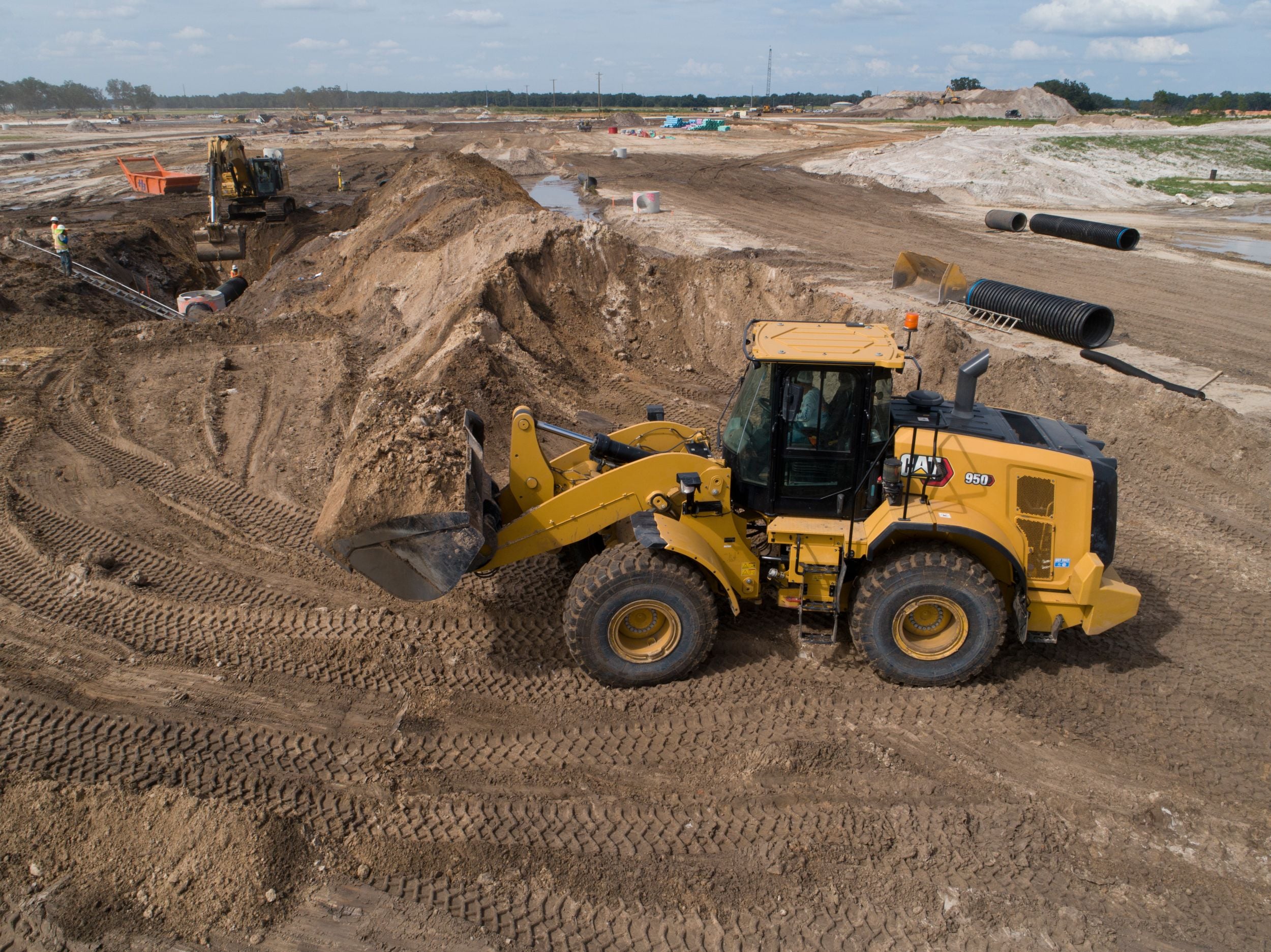 Caterpillar 950 Wheel Loader Specs & Dimensions (2022 - 2025) | LECTURA ...