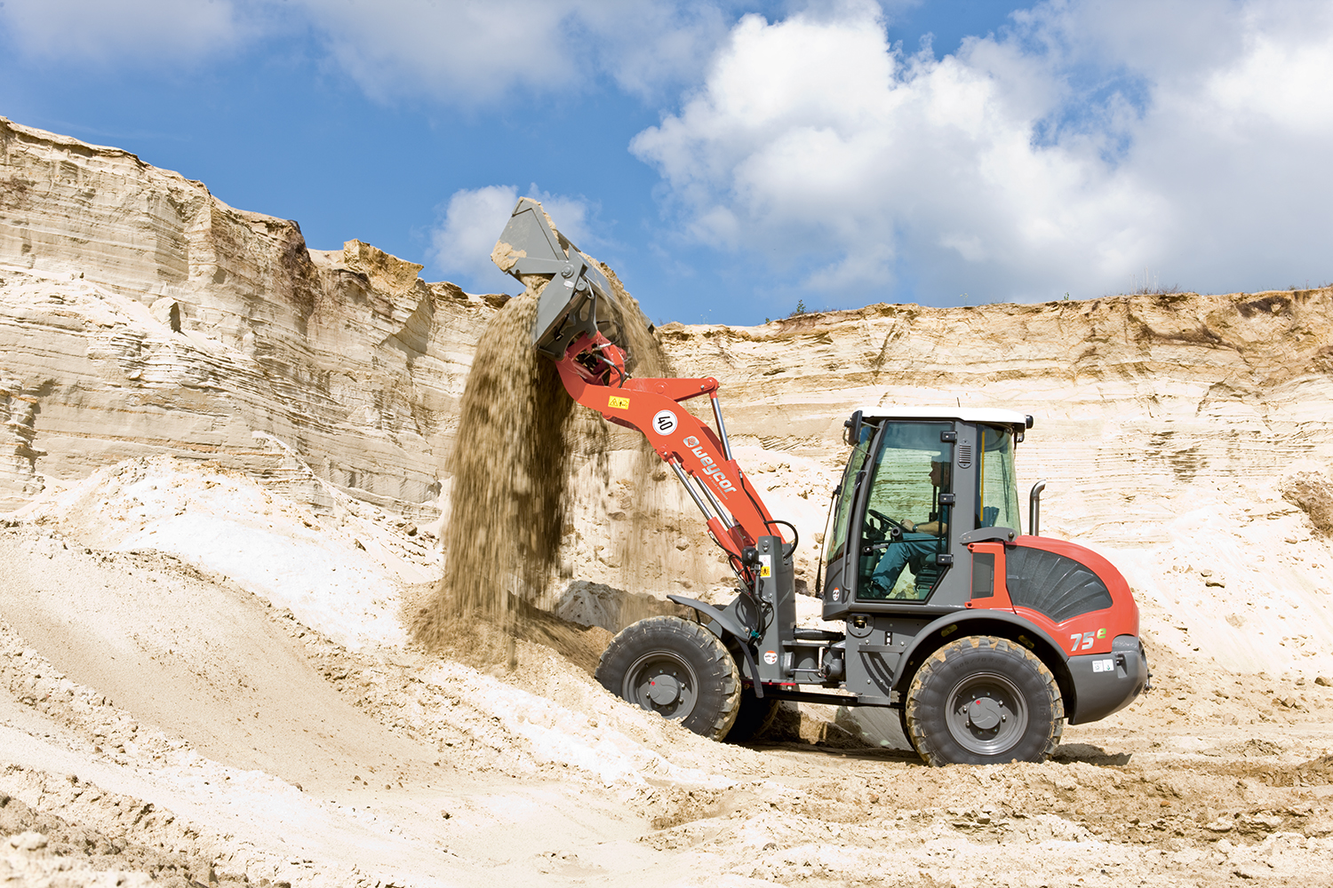 Atlas-weycor AR 75 Wheel Loader Specs & Dimensions (2013 - 2014 ...