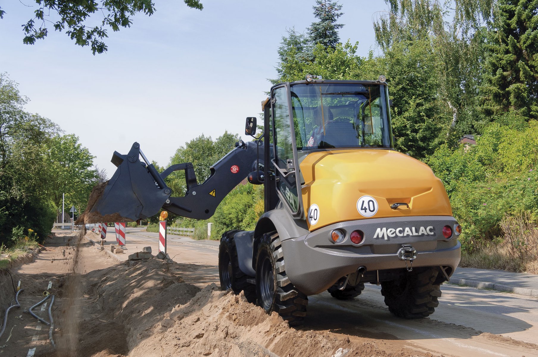 Mecalac AS700 Wheel Loader Specs & Dimensions (2021 - 2022) | LECTURA Specs