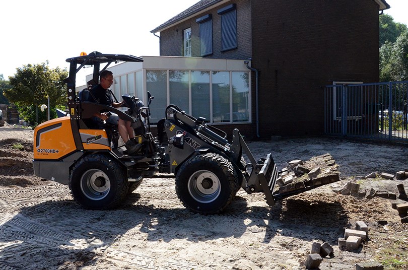 Giant G2700 HD+ X-tra Wheel Loader Specs & Dimensions (2020 - 2025 ...