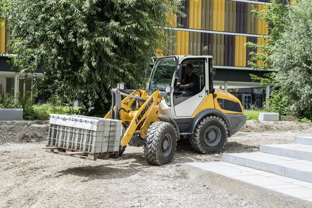 Liebherr L 506 Compact Wheel Loader Specs & Dimensions (2014 - 2019 ...