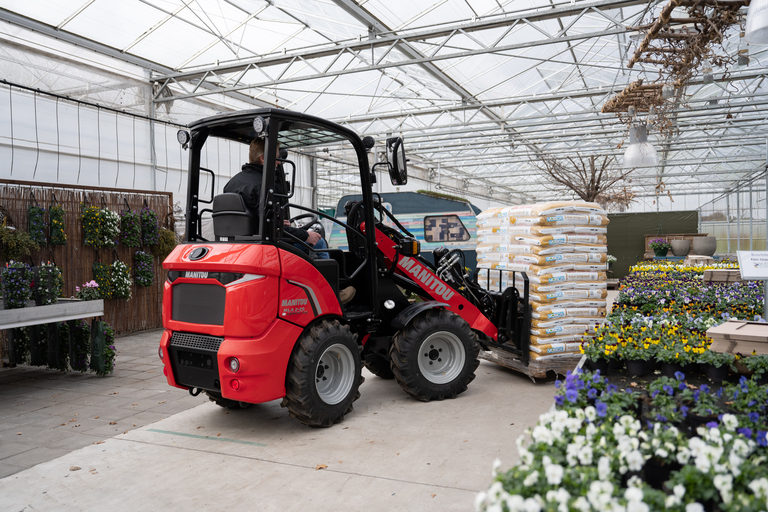 Manitou MLA 2-25 H Wheel Loader Specs & Dimensions (2022 - 2025 ...