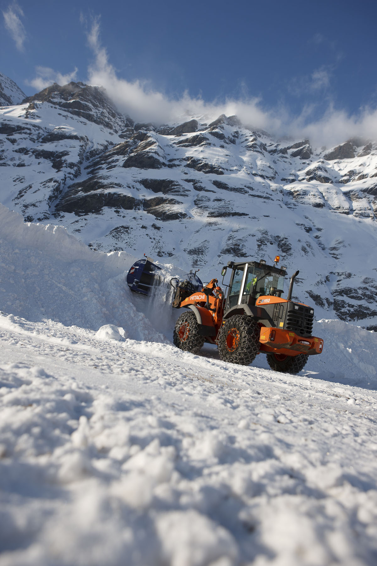 Hitachi ZW 150 Wheel Loader Specs & Dimensions (2008 - 2014) | LECTURA ...