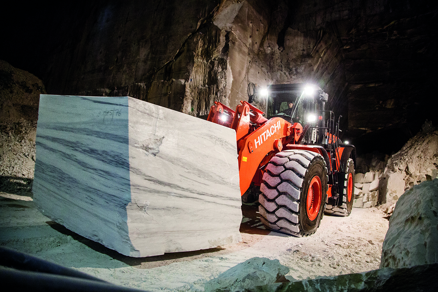 Hitachi ZW 550-5 Wheel Loader Specs & Dimensions (2013 - 2016 ...