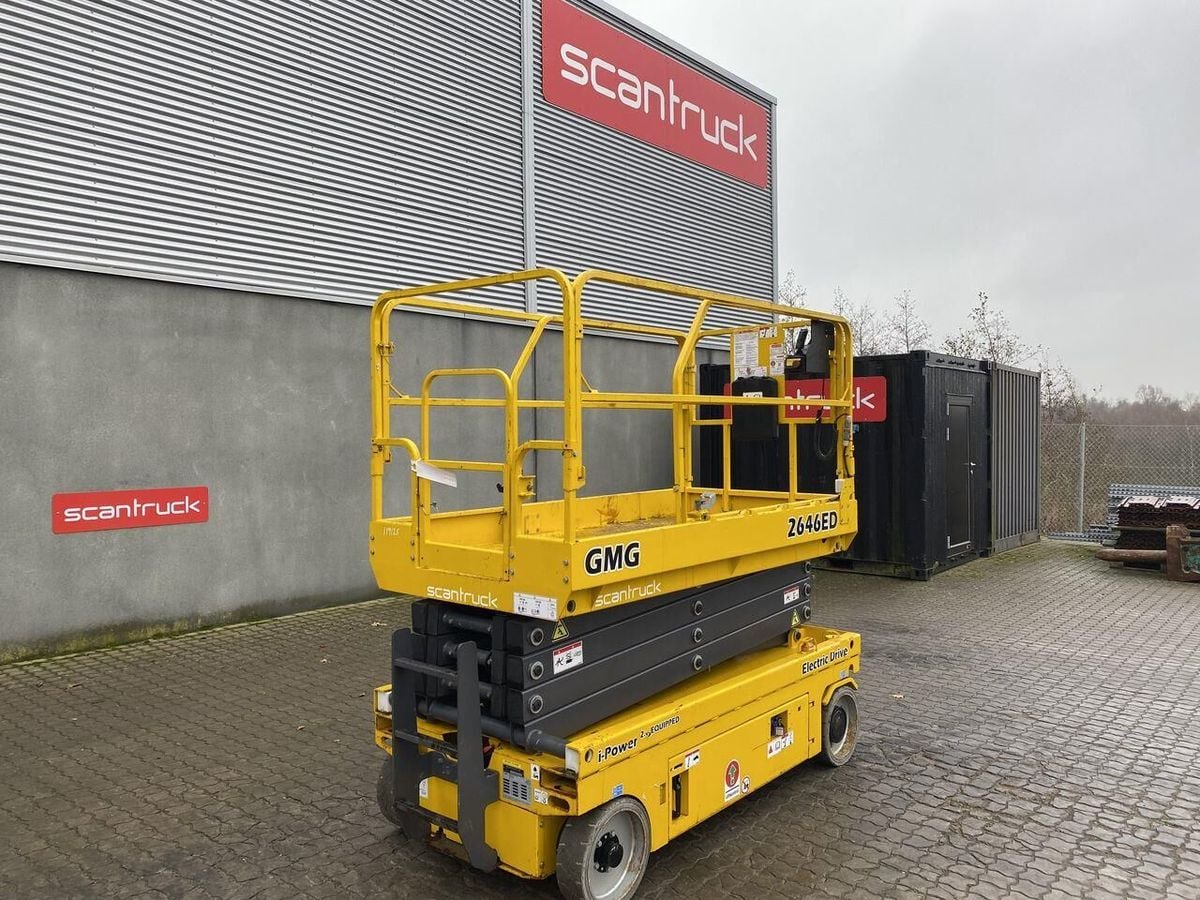 GMG 2646-ED Specs & Dimensions (2017 - 2025) | Wheeled scissor lifts ...