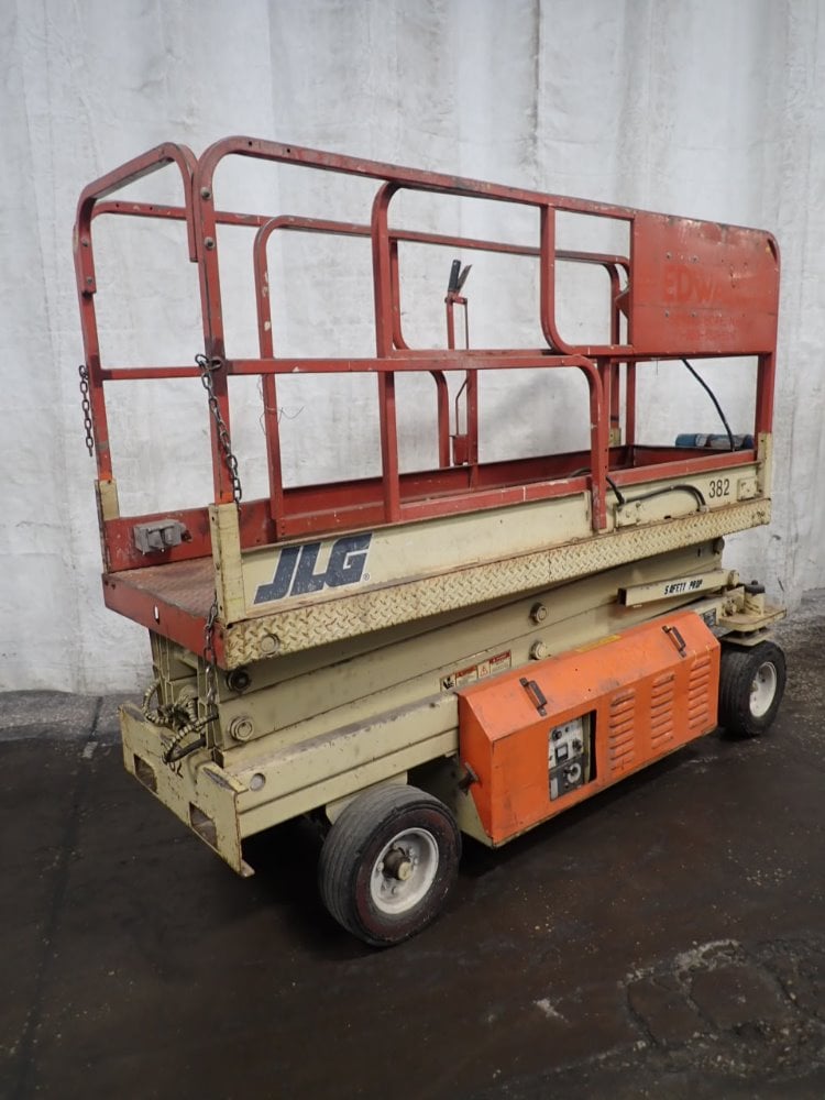 JLG CM 2033 Specs & Dimensions (1991 - 1996) | Wheeled scissor lifts ...