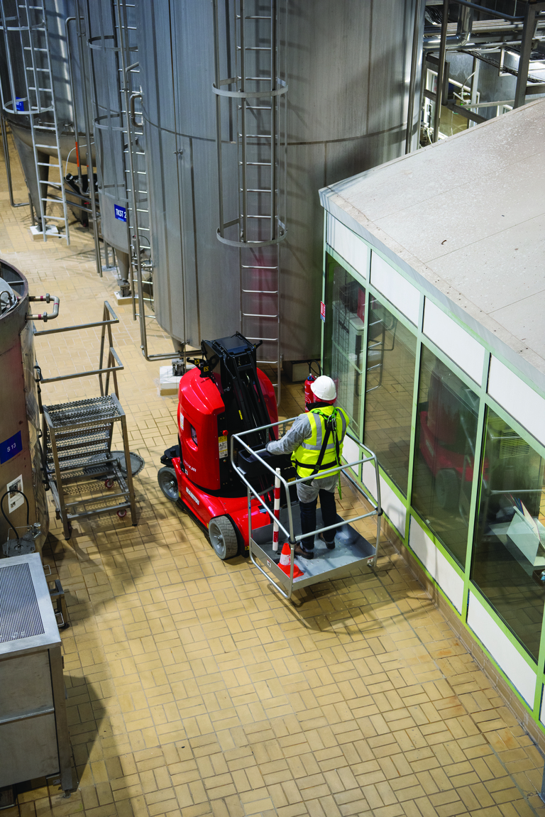 Manitou 100 VJR Specs & Dimensions (2019 - 2025) | Single Vertical Mast ...