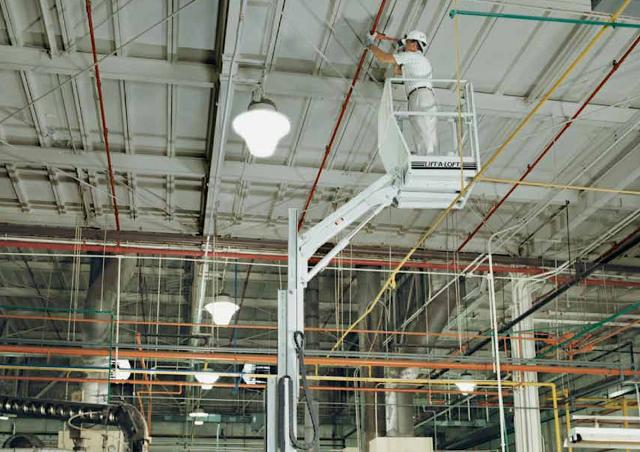 Lift-A-Loft AMR40-22 Specs (2017 - 2025) | Single Vertical Mast Boom ...