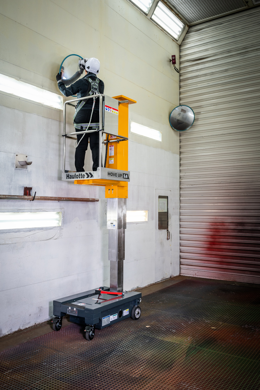 Haulotte Move Up 5.6 Specs & Dimensions (2022 - 2025) | Single Vertical ...