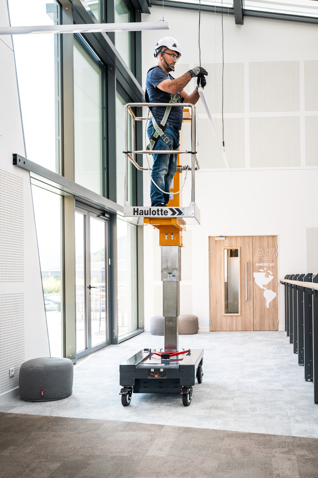 Haulotte Move Up 5.6 Specs & Dimensions (2022 - 2025) | Single Vertical ...