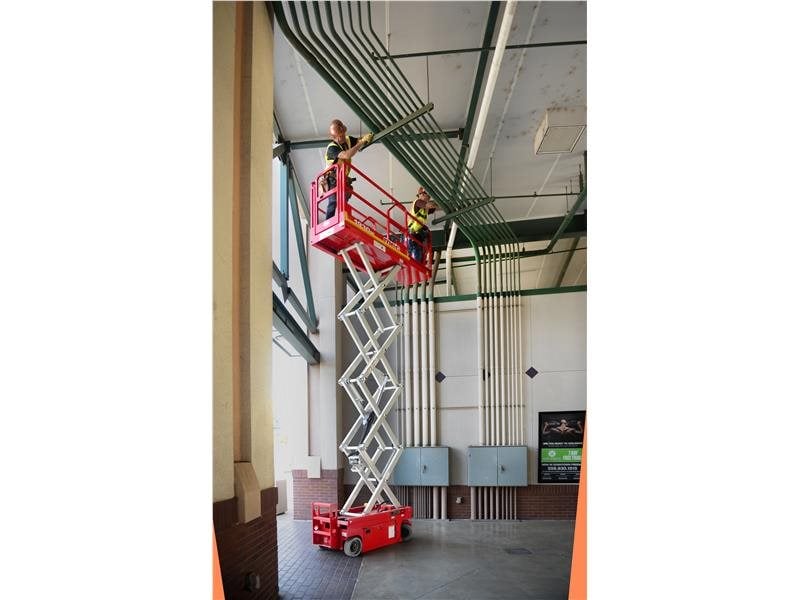 MEC 1930SE Specs & Dimensions (2017 - 2022) | Wheeled scissor lifts ...