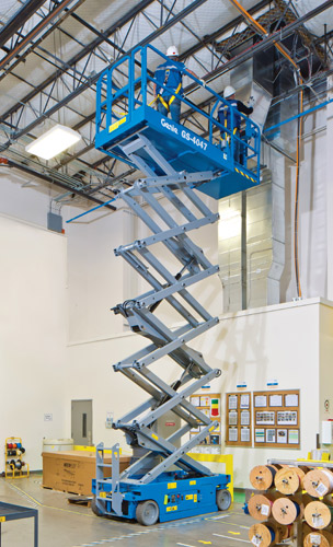 Genie GS-4047 Specs & Dimensions (2011 - 2020) | Wheeled scissor lifts ...